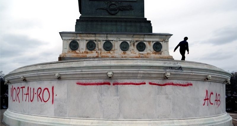 L'étincelle contre-révolutionnaire | OnePlanete