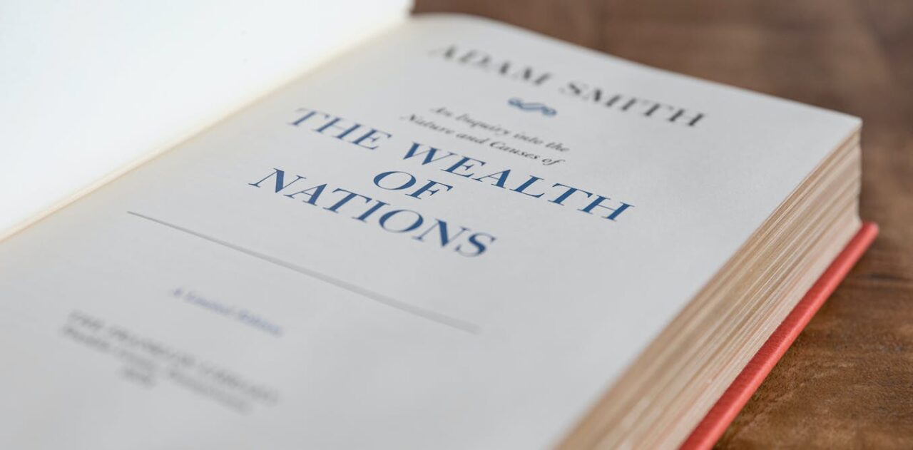 Relire Adam Smith aujourd’hui : la « main invisible », une apologie du ...