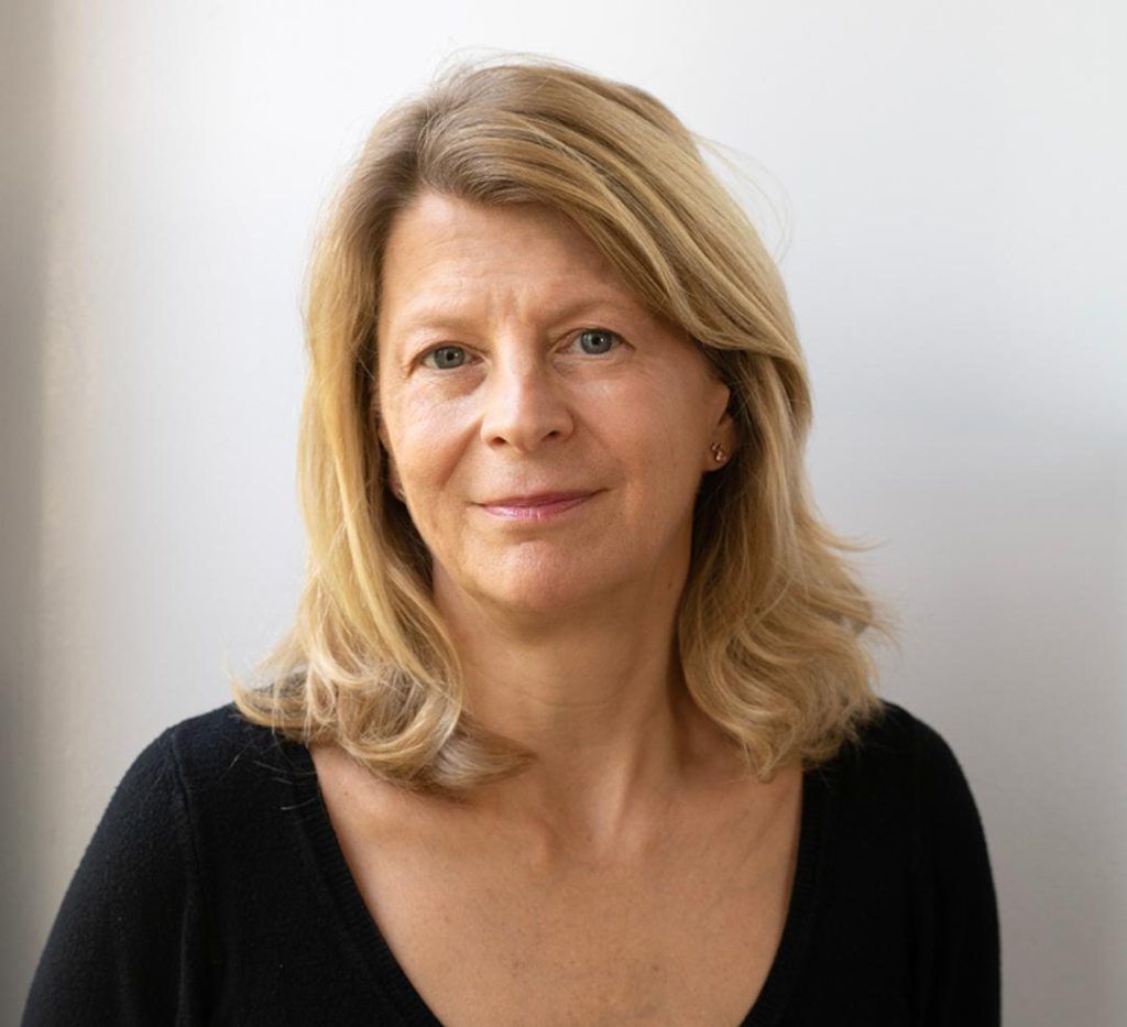 « L’Homme aux mille visages » de Sonia Kronlund, d’autres vies que la ...