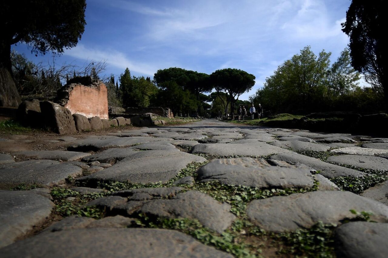 La via Appia, « reine des routes » romaines, inscrite au patrimoine ...