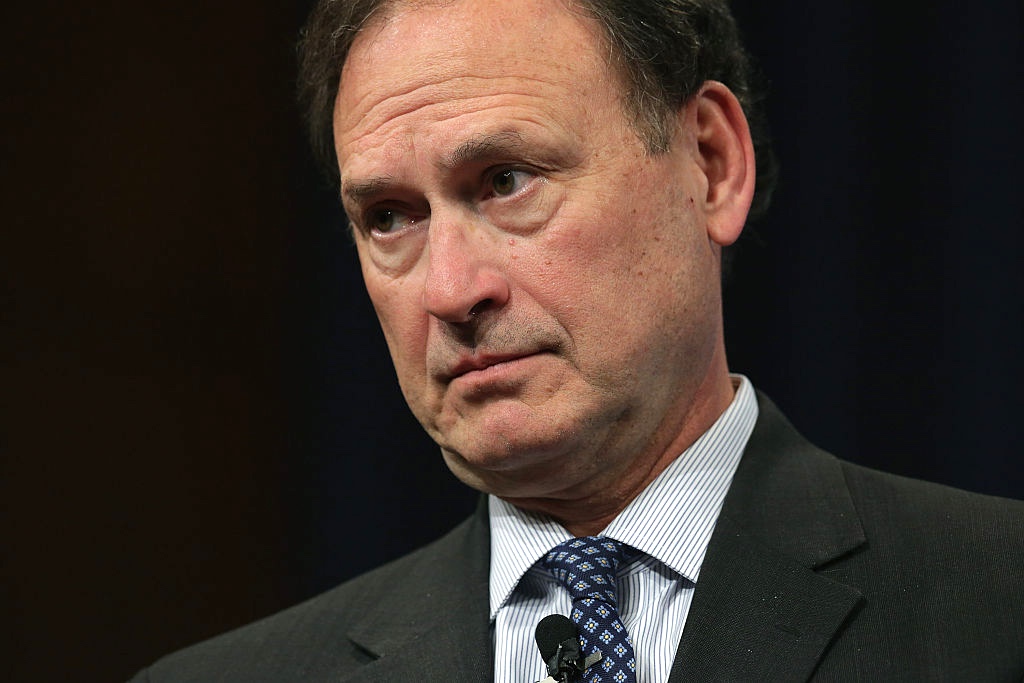 Alito Has a Financial Stake in a Supreme Court Climate Case | OnePlanete